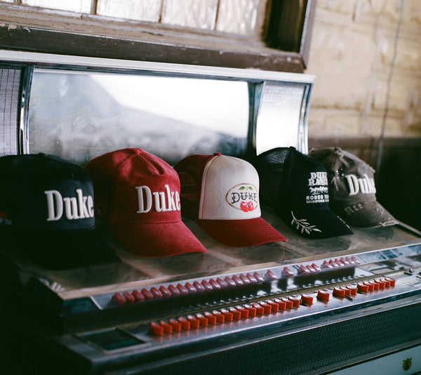 Caps & DUKE + DEXTER